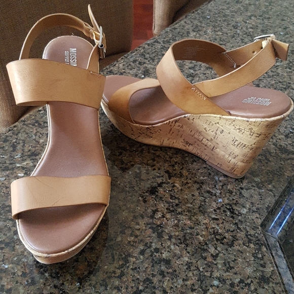 Mossimo Supply Co. | Shoes | Mossimo Supply Co Wedge Sandals | Poshmark